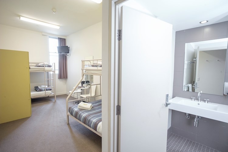 Sydney Harbour YHA | Award-winning Backpackers Hostel