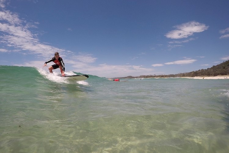 Surf Lesson Byron Bay | YHA Australia
