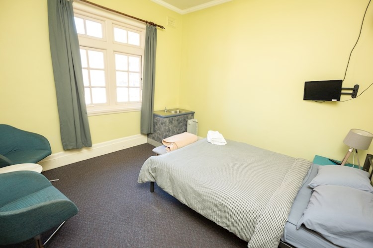 YHA Newcastle Beach | Backpackers Hostel