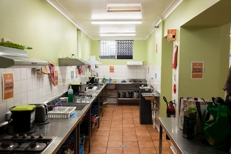 YHA Newcastle Beach | Backpackers Hostel