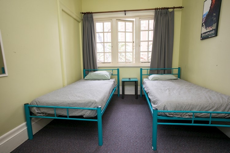 Newcastle Beach YHA | Backpackers Hostel