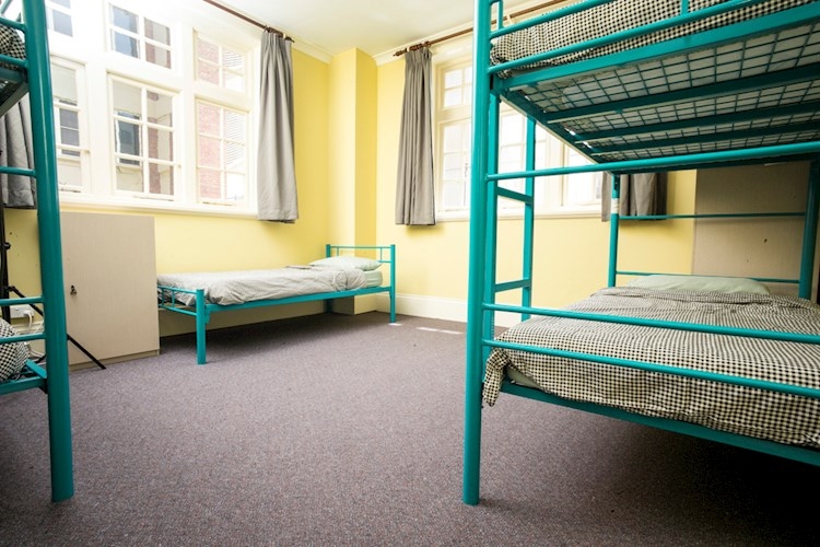 Newcastle Beach YHA | Backpackers Hostel