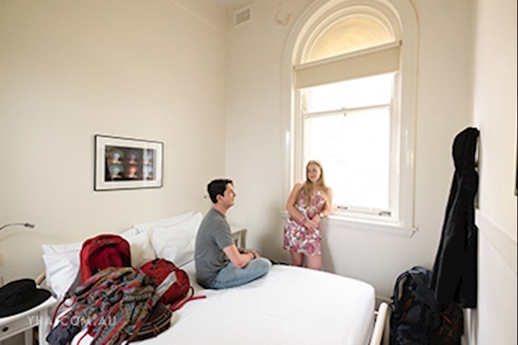 Melbourne Central YHA | Best Melbourne CBD Hostel