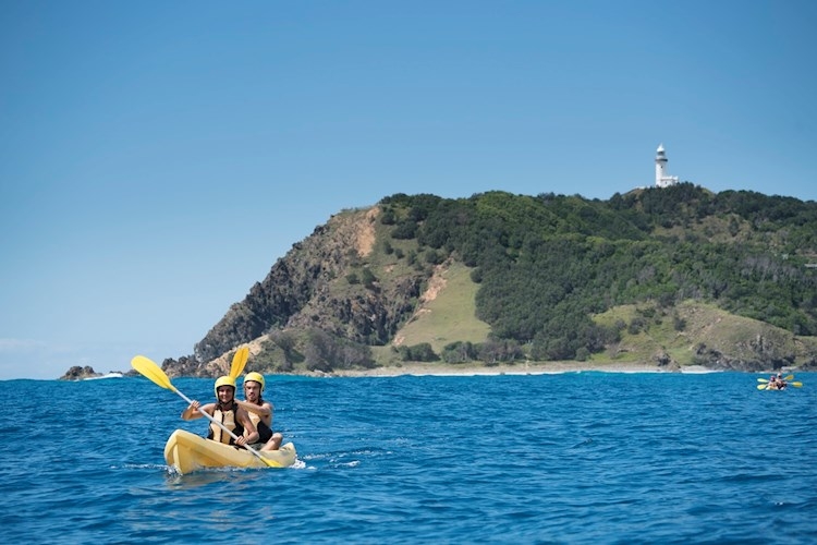 Byron Bay Dolphin Kayaking Tour | YHA Australia