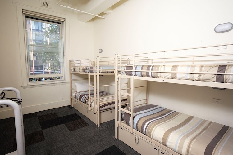 Melbourne Central YHA | Best Melbourne CBD Hostel