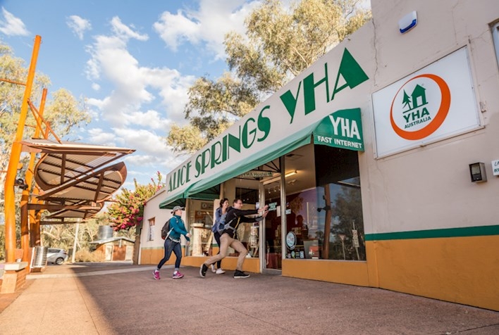 Family holidays in Western Australia & the Outback | YHA Australia